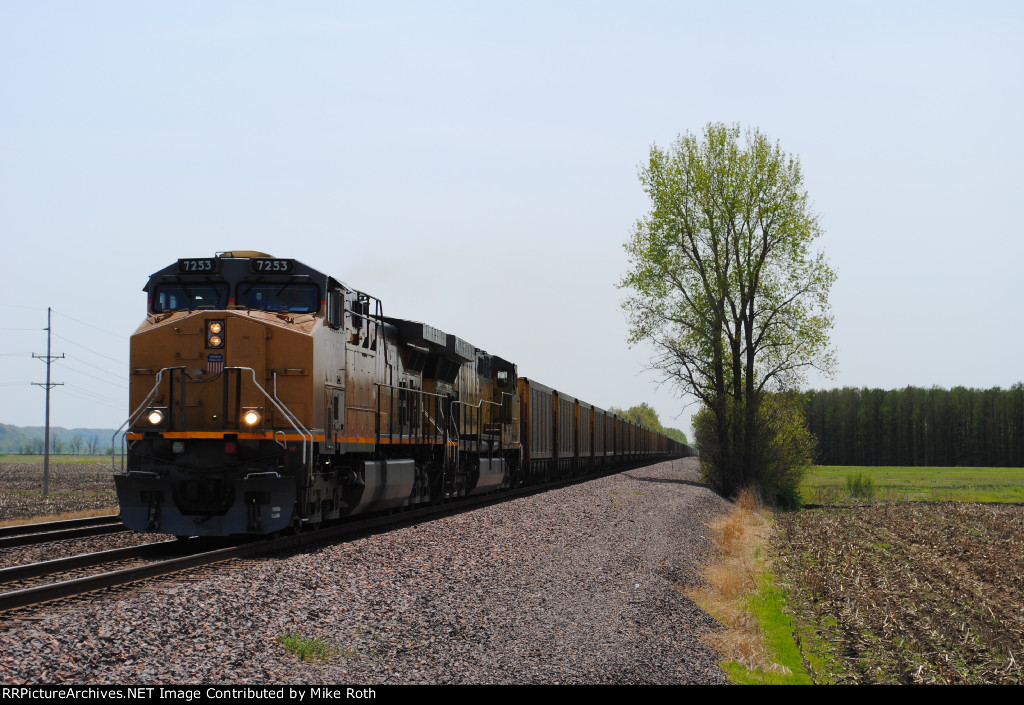 UP 7253 northbound M.P. 13.3